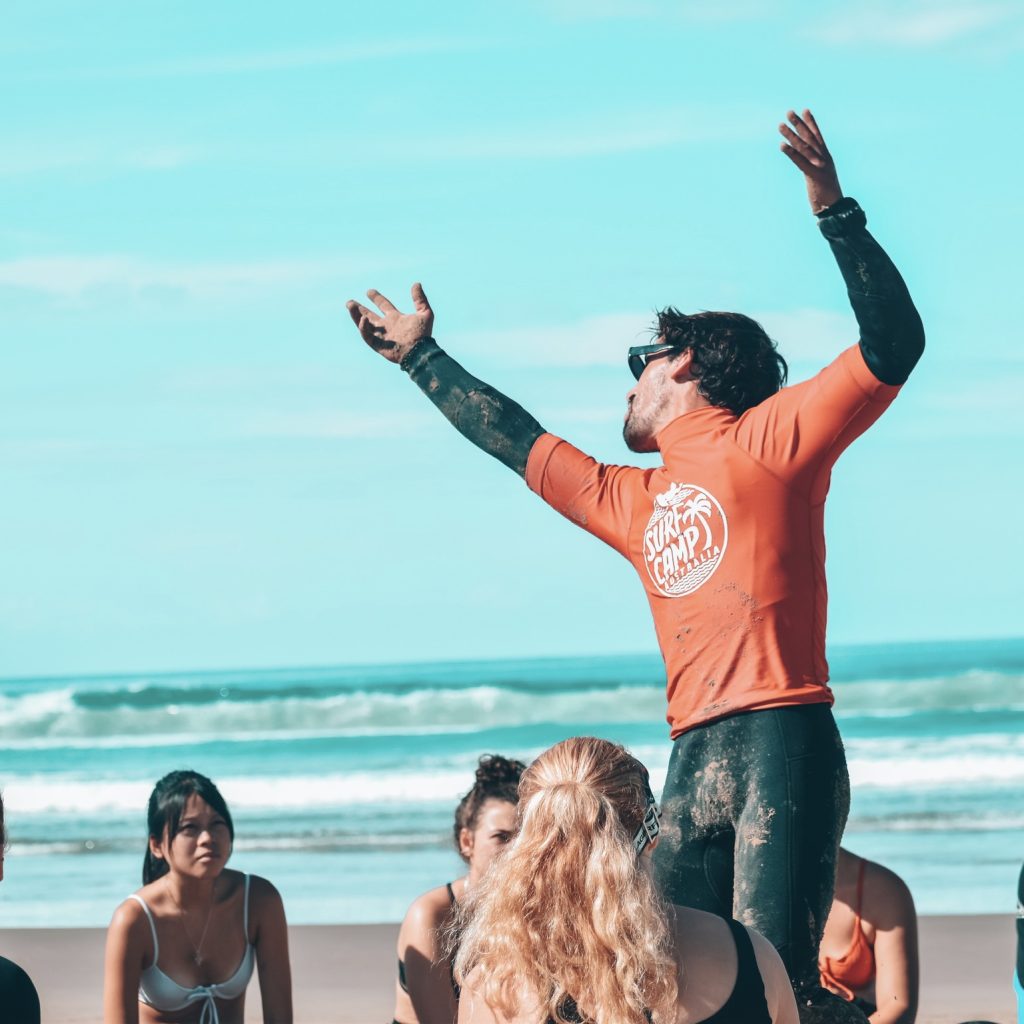 SURF CAMP AUSTRALIA | Learn to Surf - Eat - Sleep